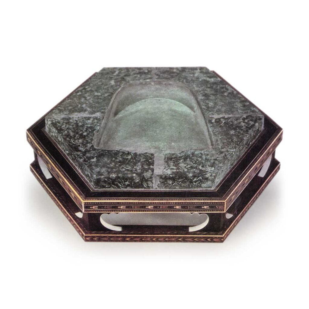 Sue ware: inkstone with wind script “Blue mottled stone inkstone ...