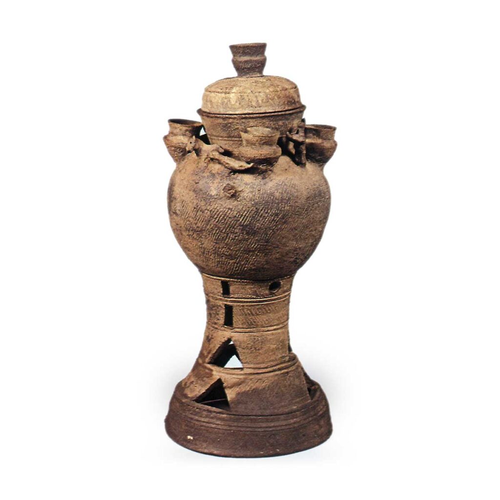 Sue ware: jar with decorative base | Ceramics Story