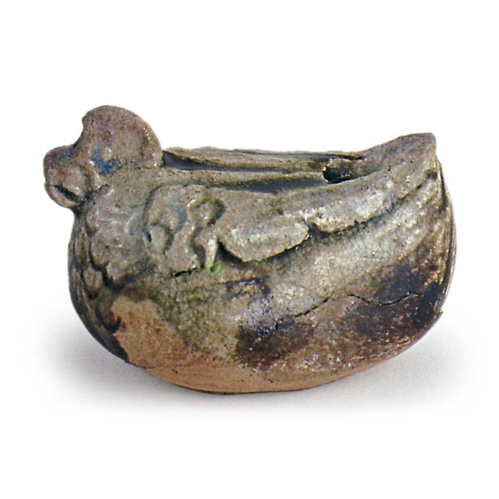 Seto ware: bird-shaped water droppers, ash glaze. | Ceramics Story