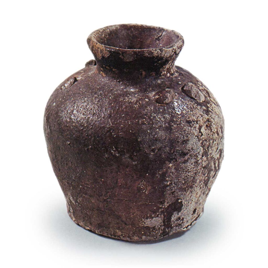 Echizen ware: ohaguro (tooth-stain pigment) jar. – Ceramics Story