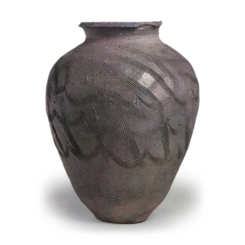 Suzu ware: jar with crossed comb-mark bands. | Ceramics Story