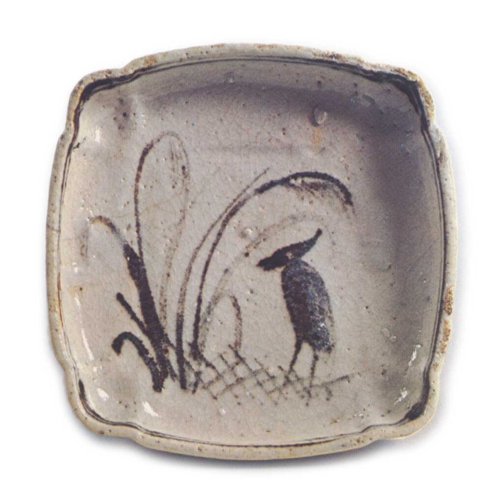 Shino mukozuke dish with reed and heron design – Ceramics Story