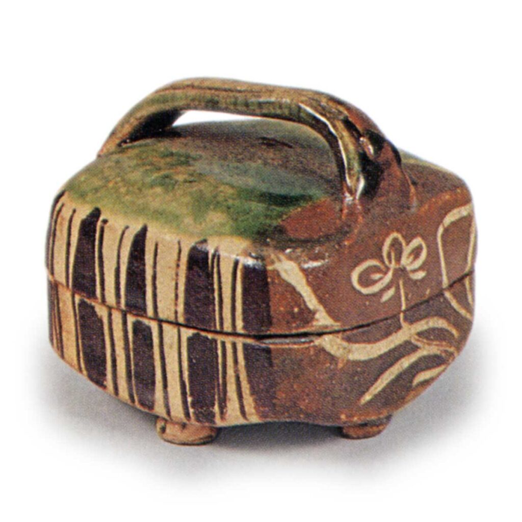 Oribe tea vessel with handles | Ceramics Story