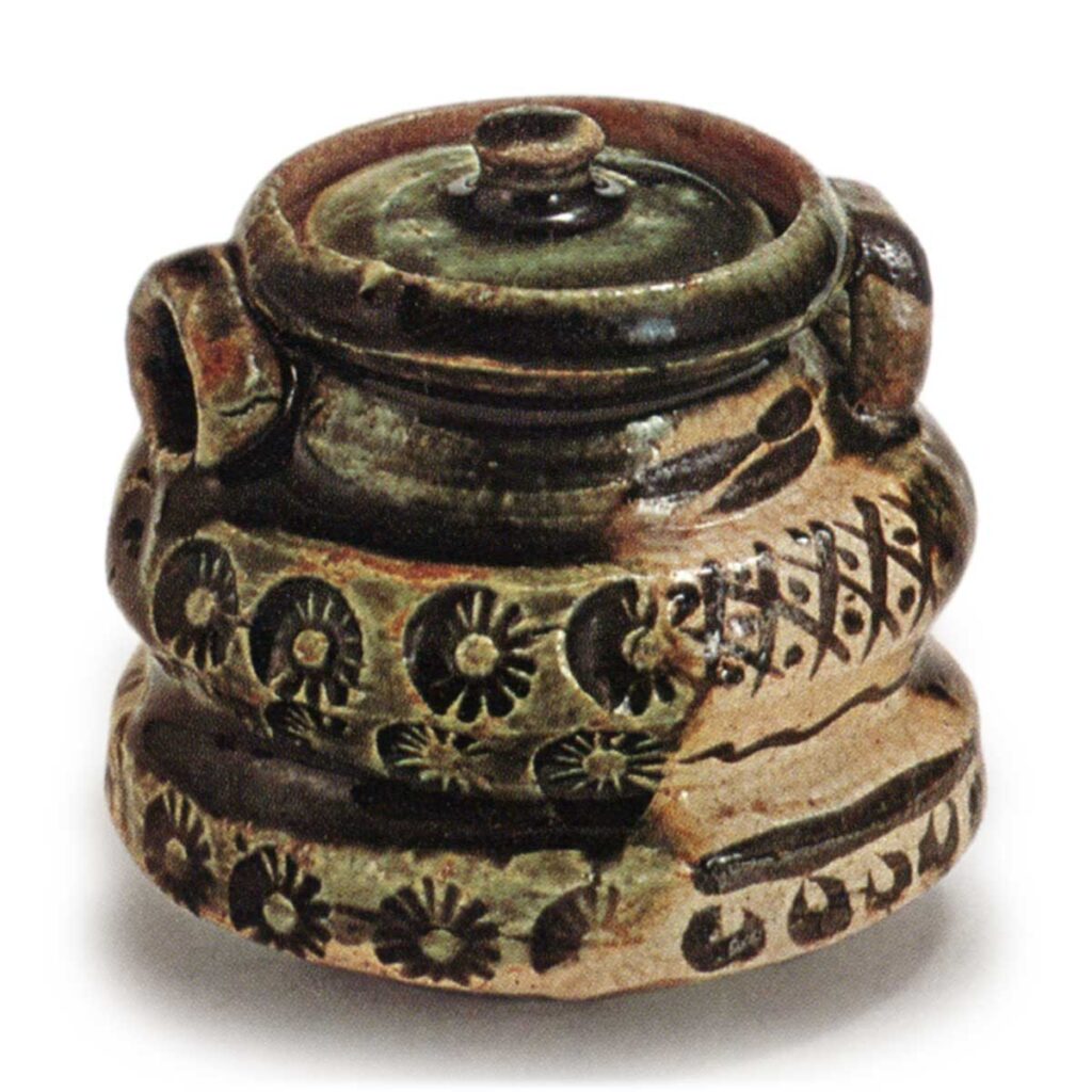 Oribe tea vessel with handles – Ceramics Story